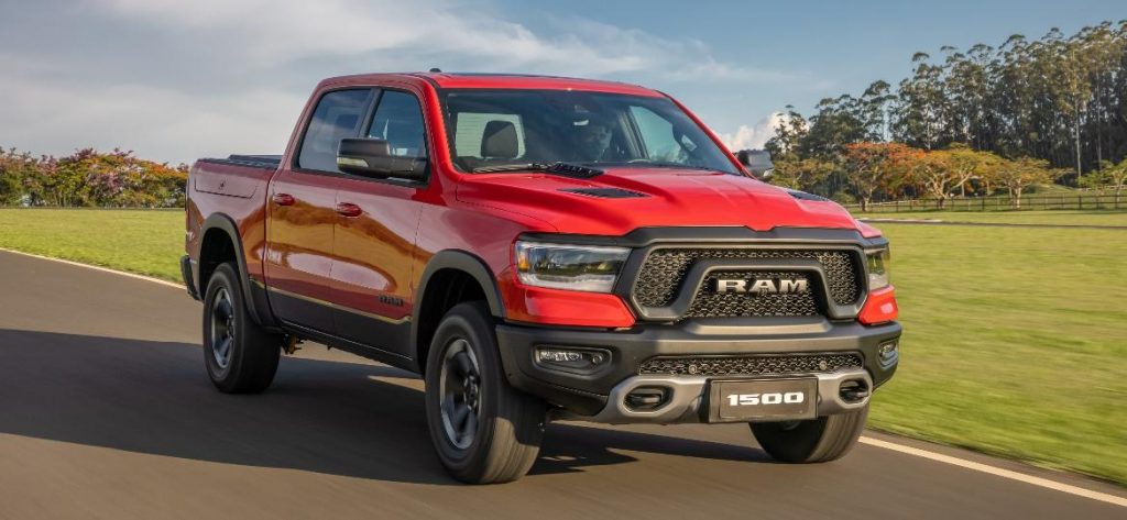 RAM 1500 chega esbanjando luxo e tecnologia | AutoInforme